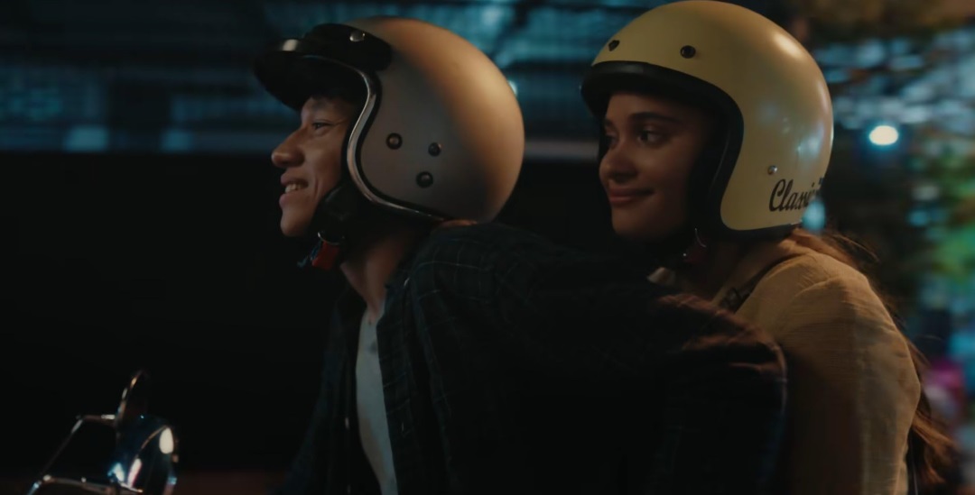 Review Komang: Film Romansa yang Menghibur